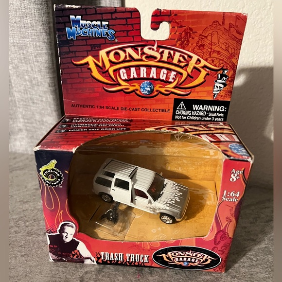Muscle Machines | Other | Monster Garage Trash Truck | Poshmark